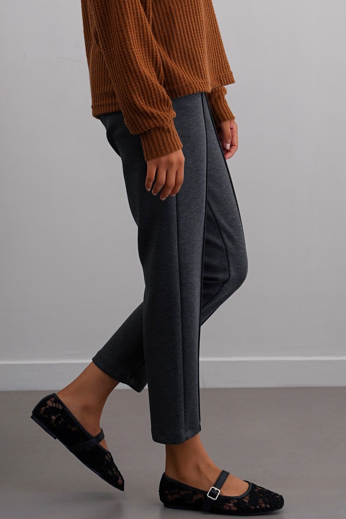 STRAIGHT EASY SLACKS – Lama Retail